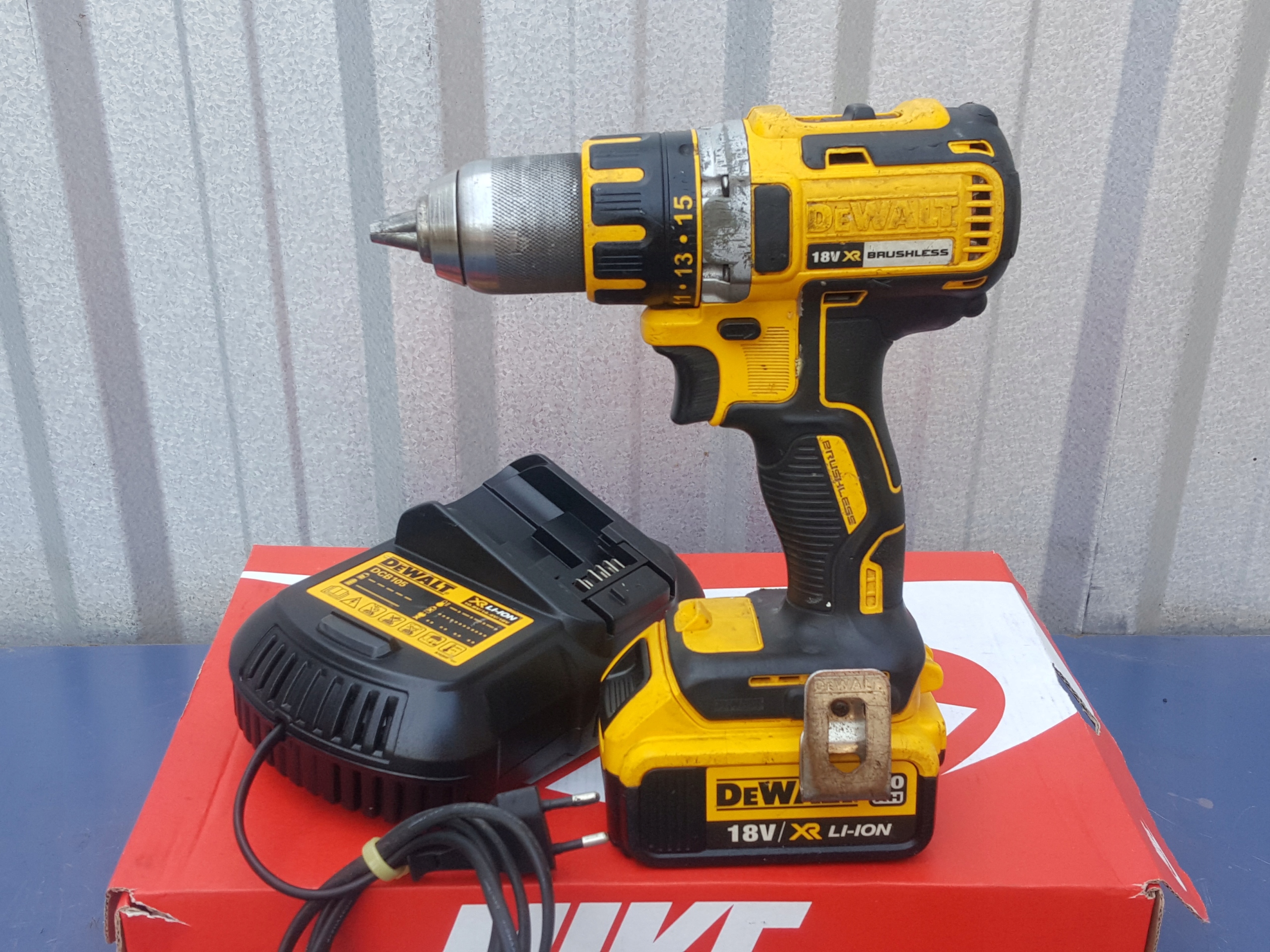 DEWALT Wkretarka DeWALT DCD790 4.0Ah !!! - 7620681143 - oficjalne ...