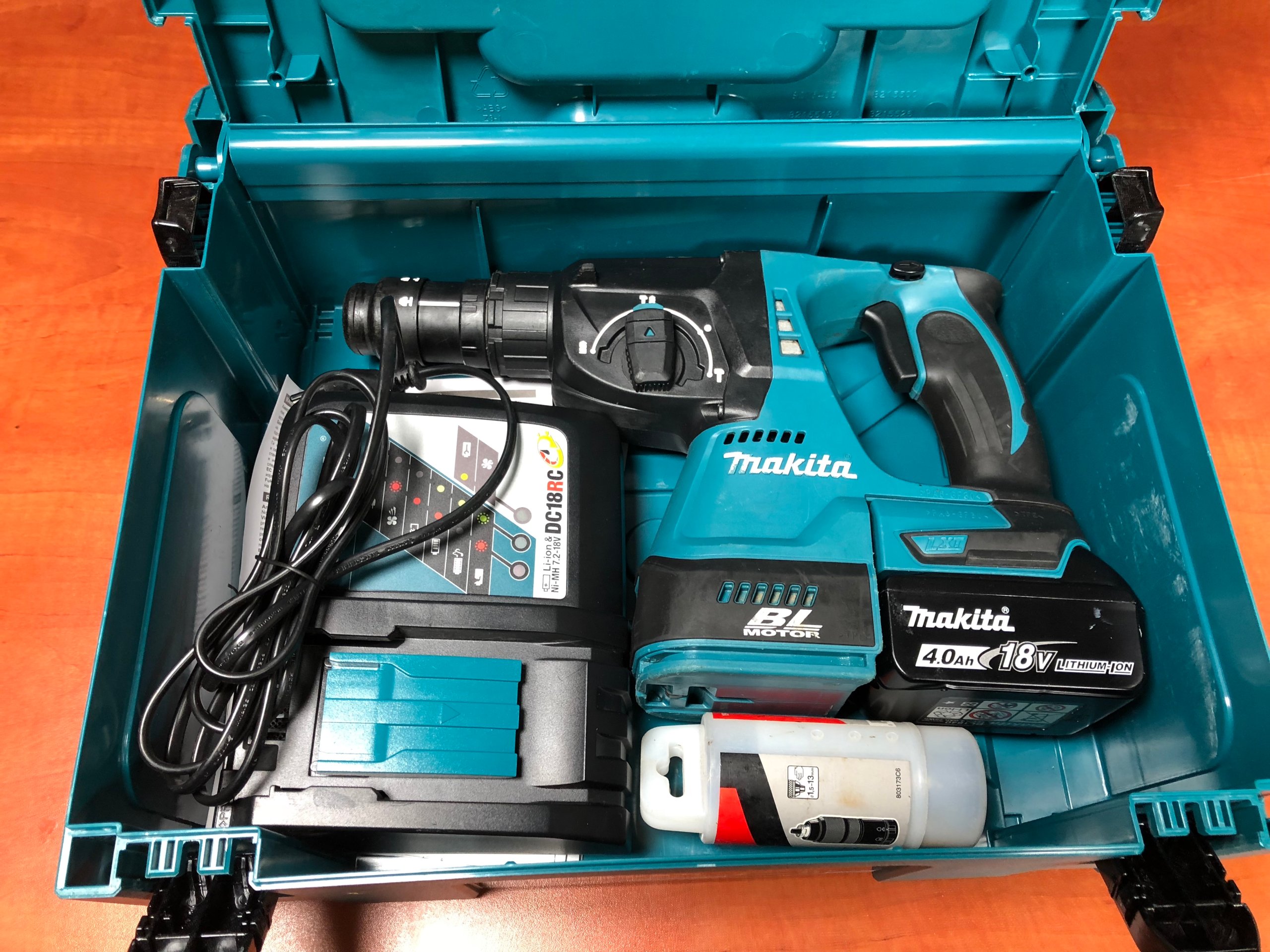 MŁOTOWIERTARKA MAKITA DHR243 18V AKUMULATOROWA 4Ah - 7104155225 ...