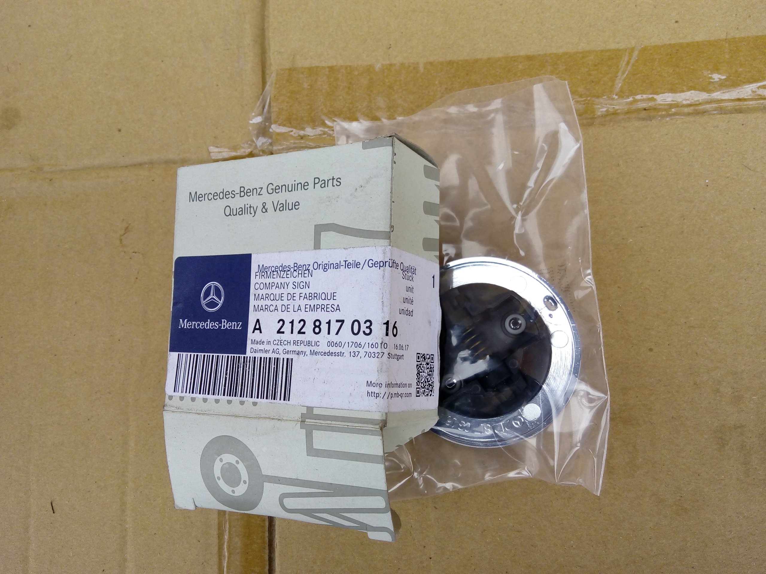 MERCEDES W212 EMBLEMAT ZNACZEK A2128170316 NOWY - 7553692095 ...