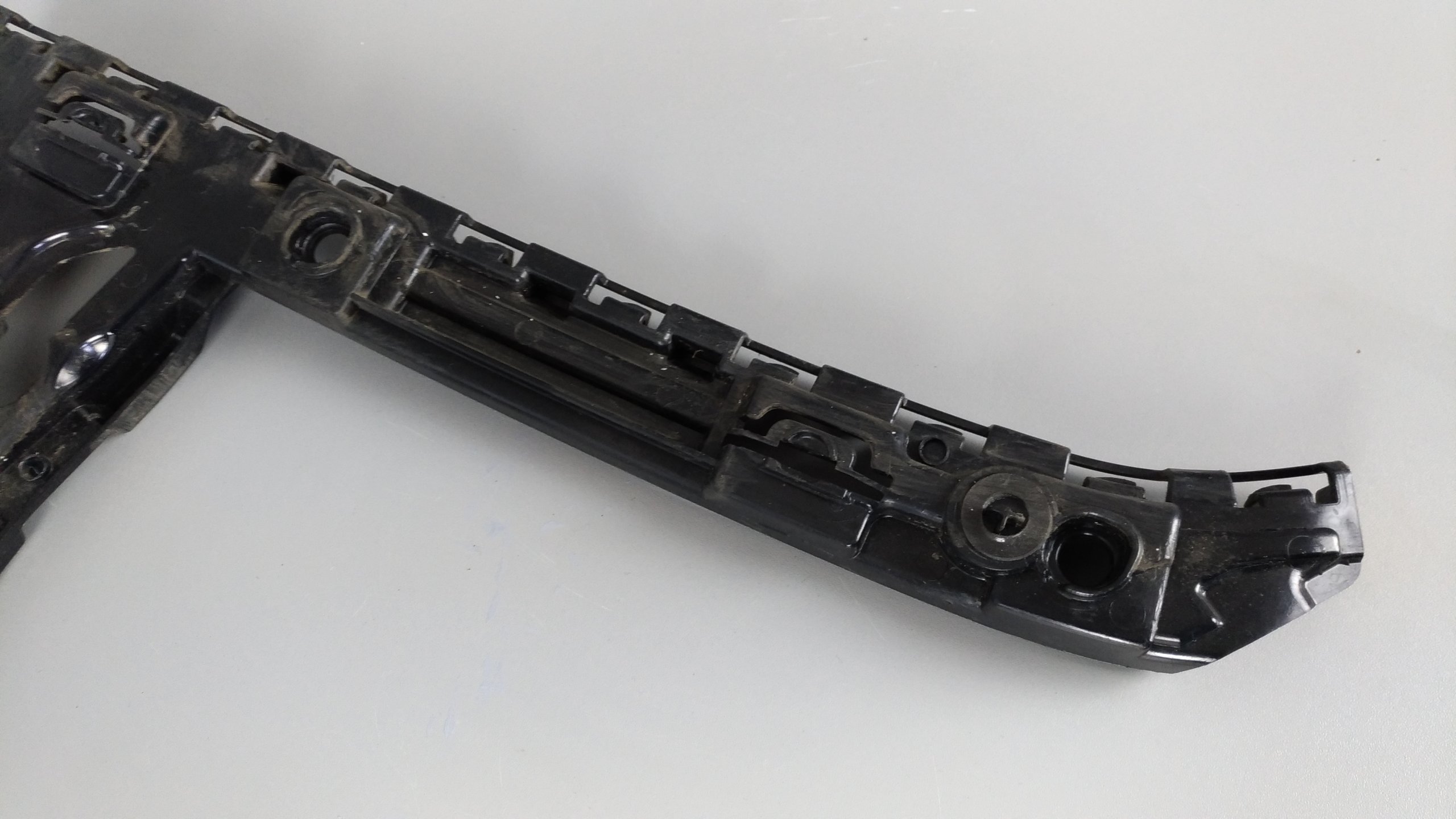 MERCEDES W205 ŚLIZG ZDERZAKA PRAWY TYŁ A2058801802 - 6798703705 ...