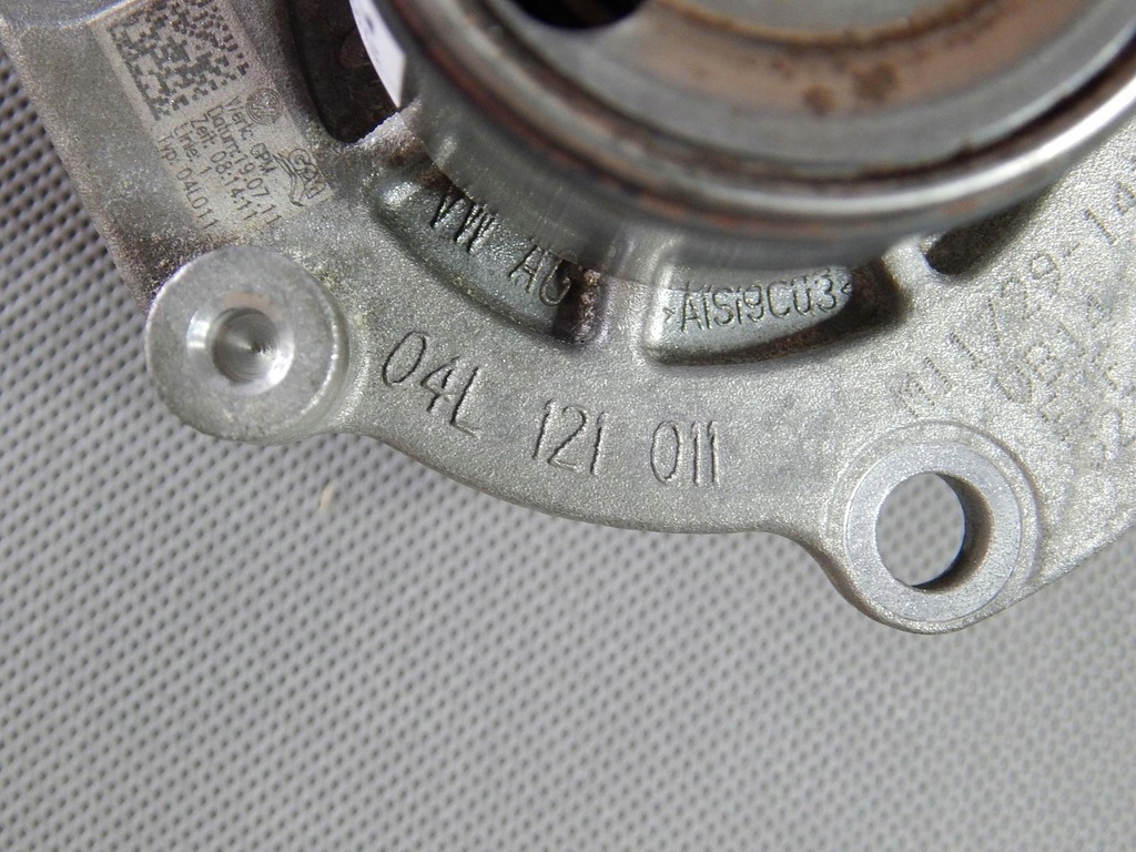 AUDI A3 8V POMPA WODY 04L121011 - 7524875251 - oficjalne archiwum Allegro