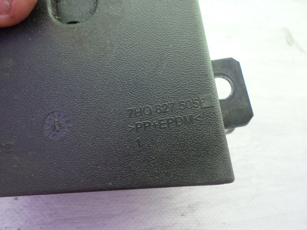 VW T5 T6 ZAMEK DRZWI TYŁ TYLNY LEWY 7H0827505F - 6984537468 - oficjalne ...