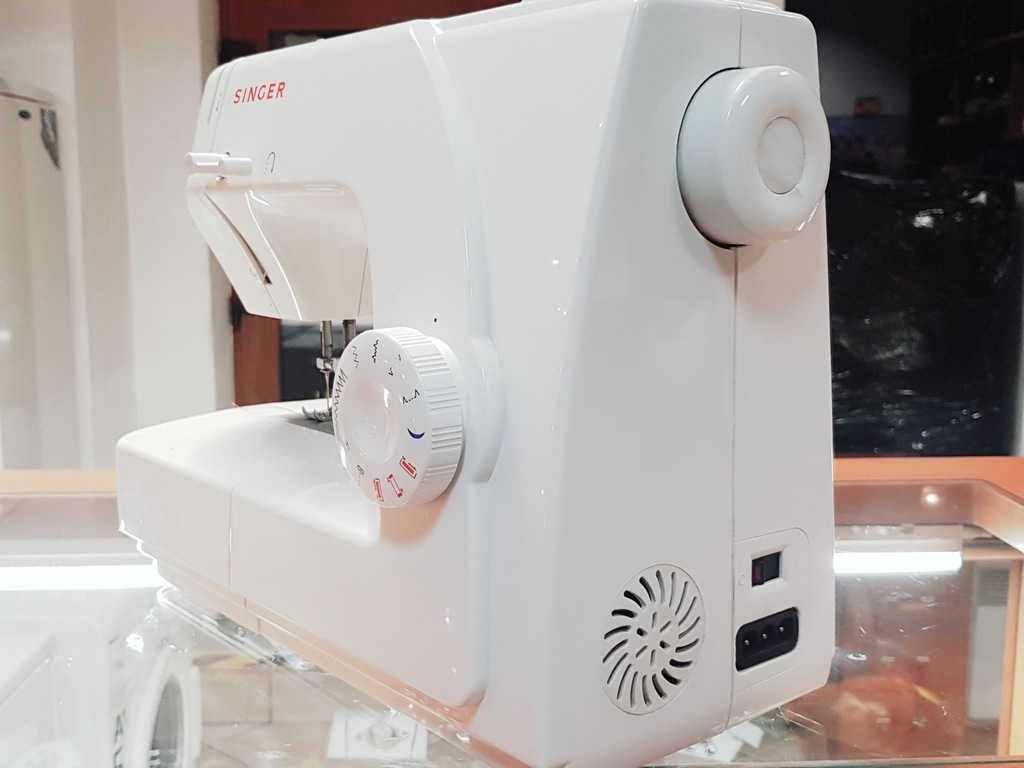 MASZYNA DO SZYCIA SINGER 1507 SUPER OKAZJA KURIER - 7081067180 ...