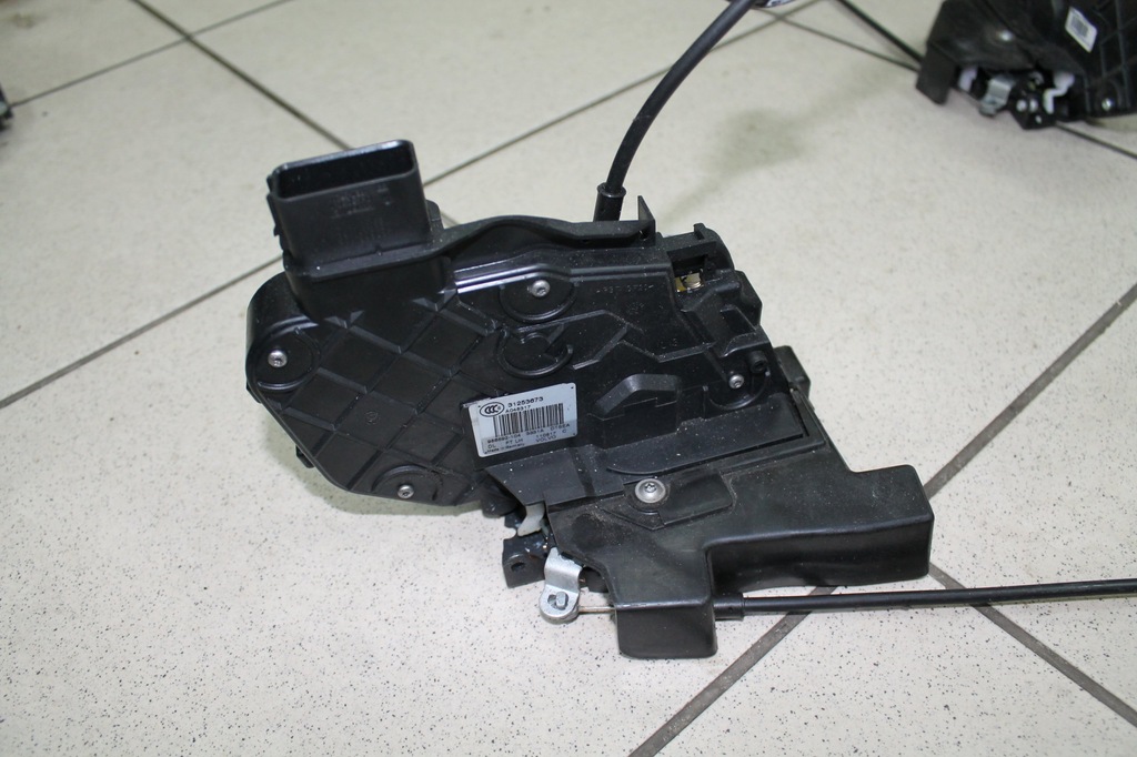 VOLVO ZAMEK LEWY PRZÓD V70/V50/S80/XC60 2004-2016 - 7370281537 ...