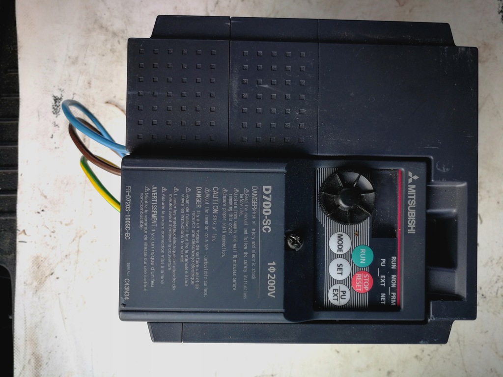 Falownik Mitsubishi D700-SC 2,2kW - 7553450533 - oficjalne archiwum Allegro