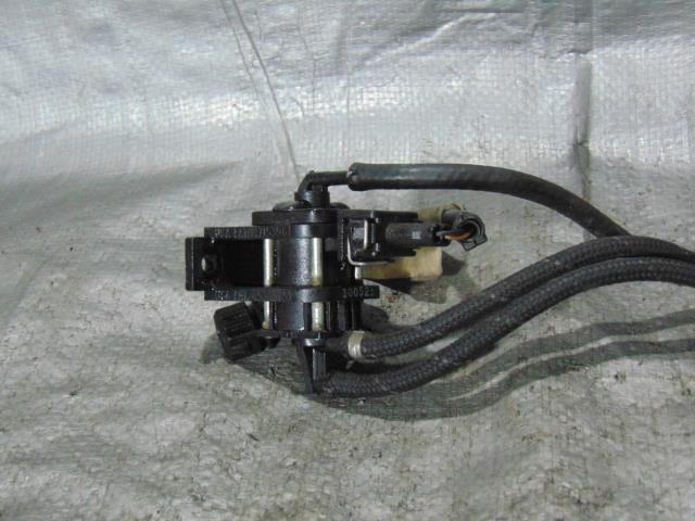 ZAWÓR PODCIŚNIENIA VW T4 2.5 TDI 701906283 - 7238392382 - oficjalne ...