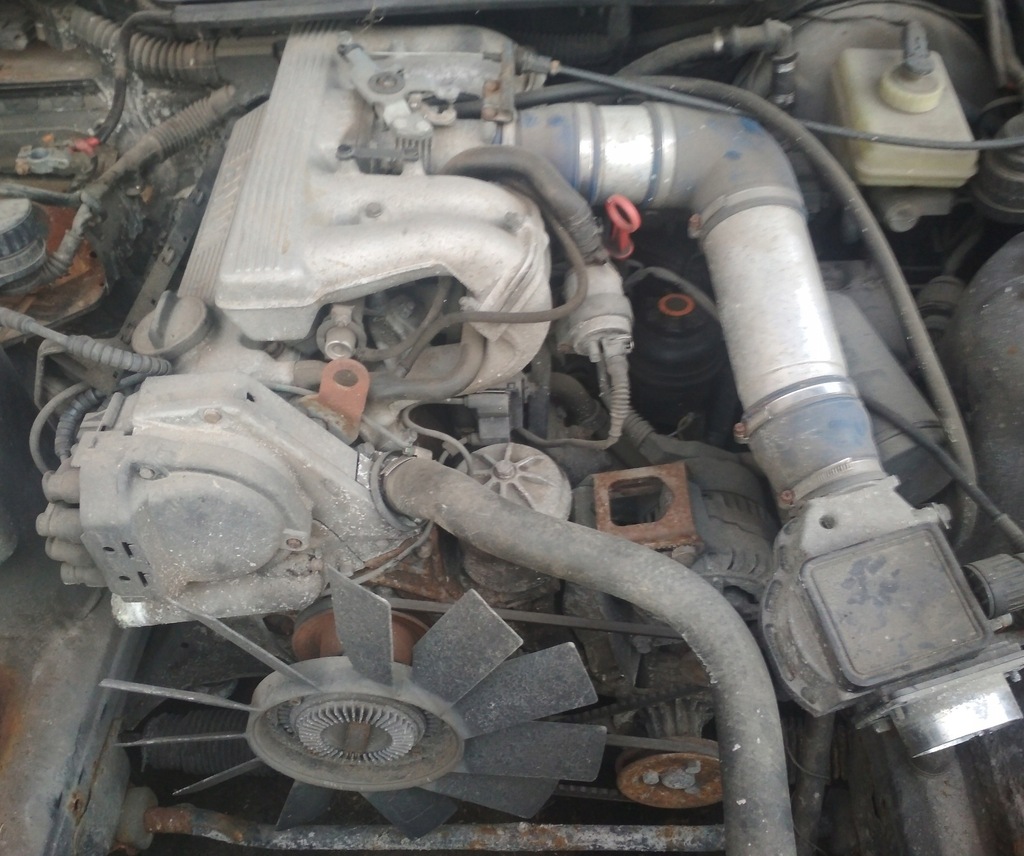 SIlnik BMW e30 e36 1.6 M40b16 - 7628781208 - oficjalne archiwum Allegro