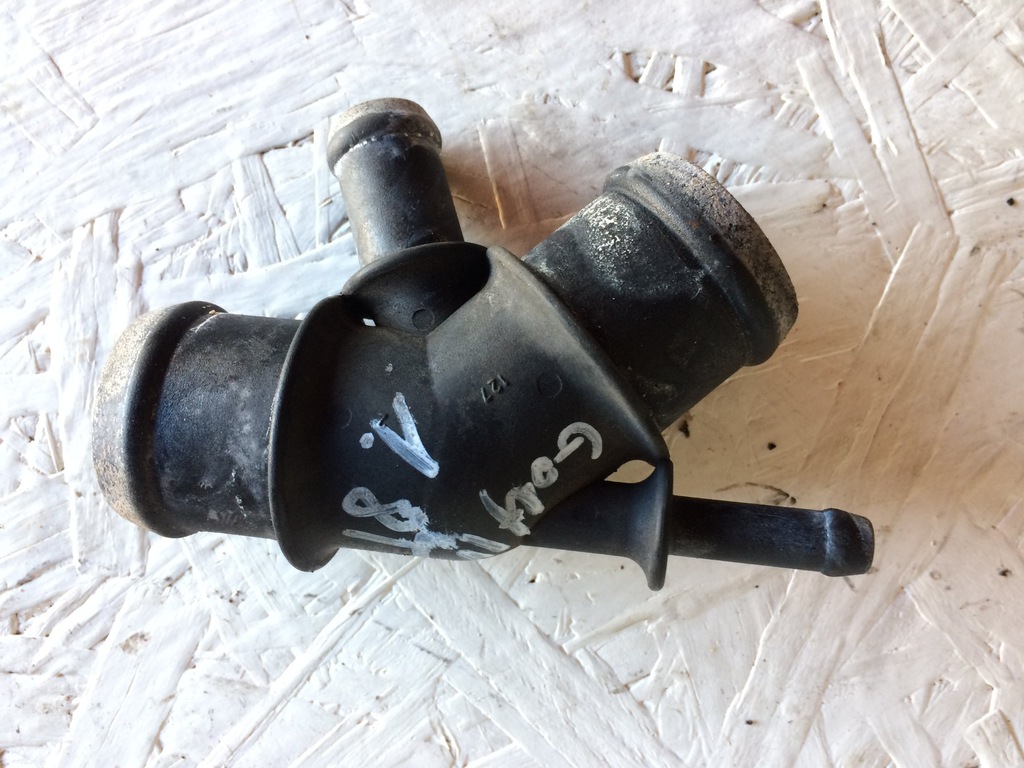 030121117 PA66-GF30 Thermostat Housing (Flange) Volkswagen, 40% OFF