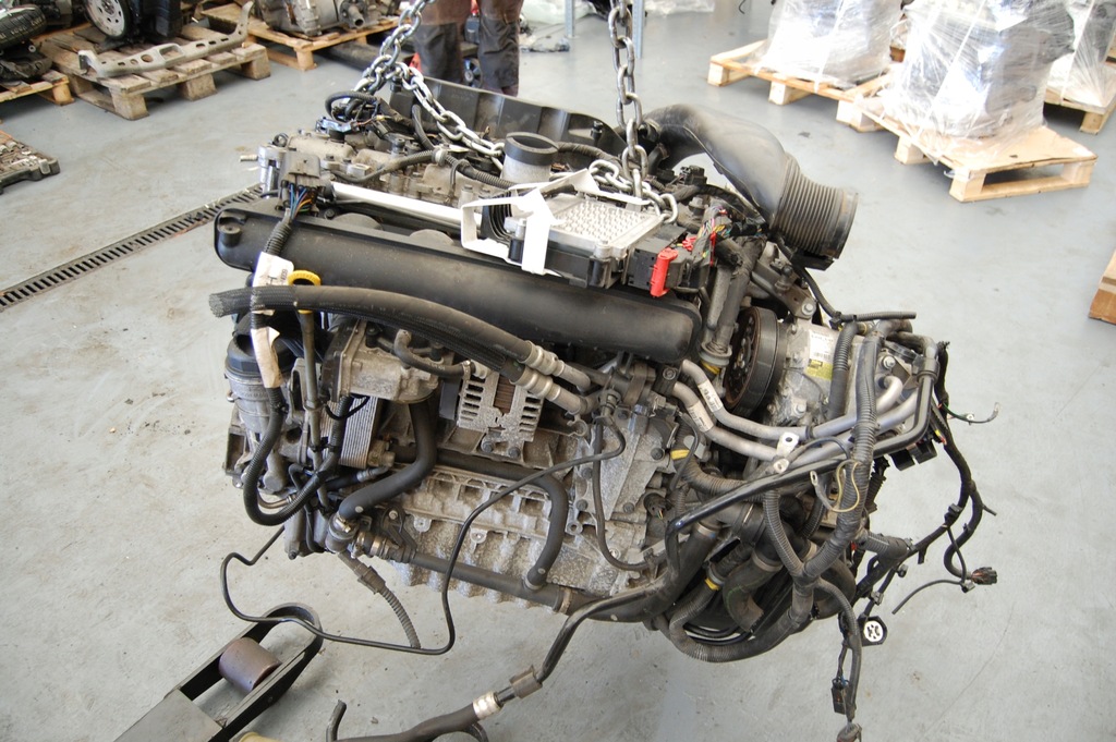 KOMPLETNY Silnik VOLVO V70 B6304T2 3.0 T6 Osprzęt - 7477064243 ...