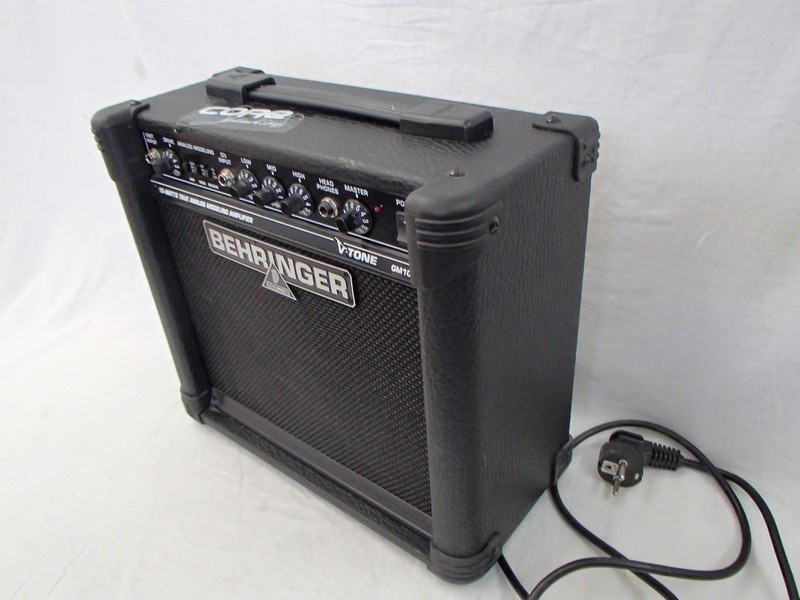 Wzmacniacz gitarowy Behringer V-Tone GM108 15W - 7375753138 - oficjalne ... Wzmacniacz gitarowy Behringer V-Tone GM108 15W - 7375753138 - oficjalne ...
