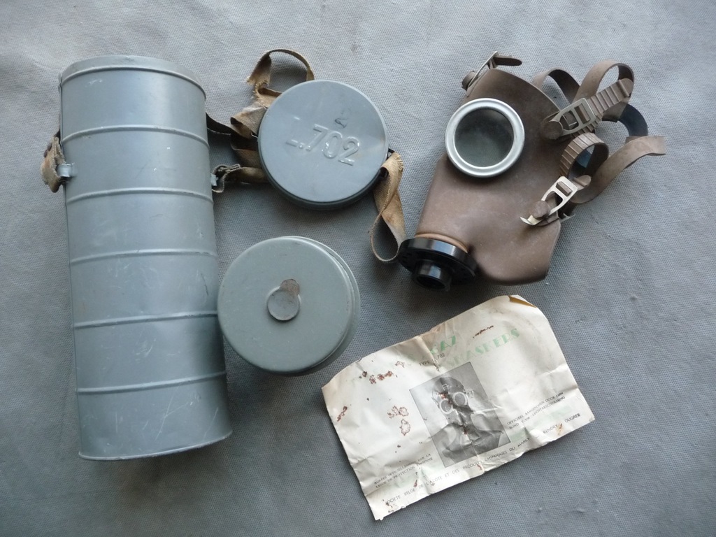 FRANCUSKA MASKA PRZECIWGAZOWA L702 FILTR PUSZKA - 7092572546 - oficjalne archiwum Allegro