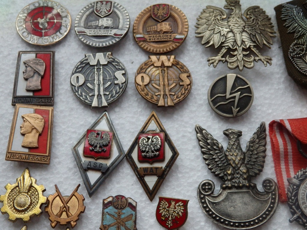 LWP różne odznaki wojskowe orły baretki - 7708596394 - oficjalne ...