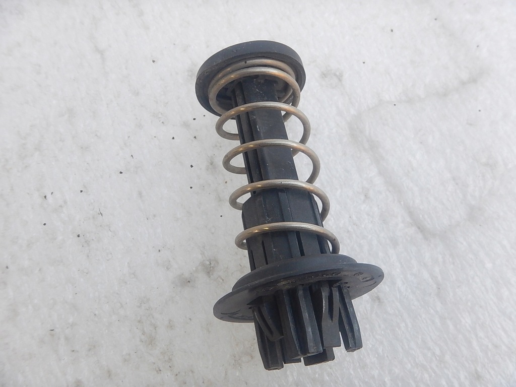 MERCEDES W204 W212 GLK ODBÓJ MASKI A2048800127 - 7702177983 - oficjalne ...