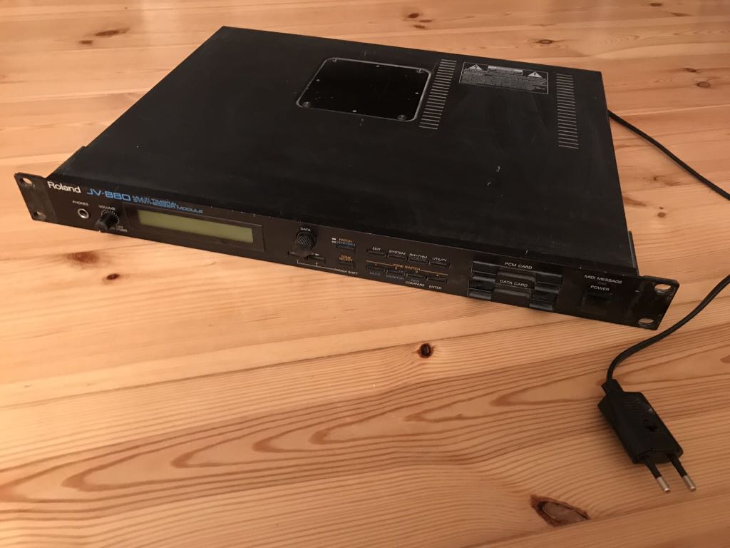 Roland JV-880 syntezator moduł rack klasyk - 7283881517 - oficjalne ...