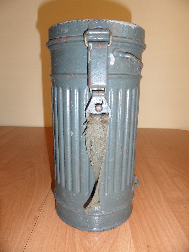 Niemiecka krótka puszka po maska p/gaz WH/LW/SS - 7718049620 - oficjalne archiwum Allegro