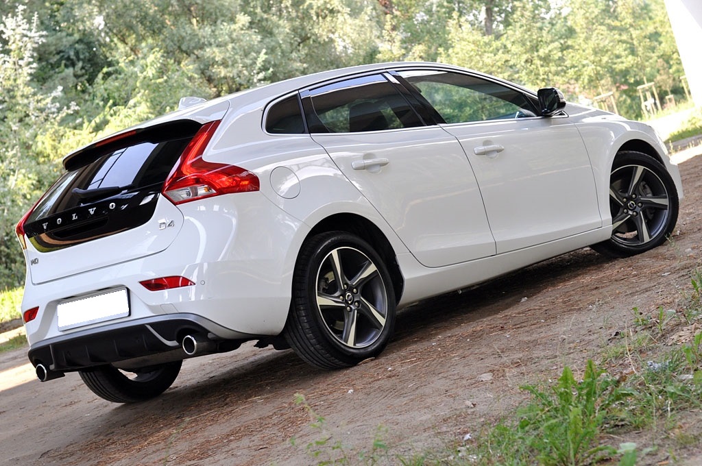 VOLVO V40 D4 190KM R-DESIGN WEBASTO FULL - 7699088306 - oficjalne ...