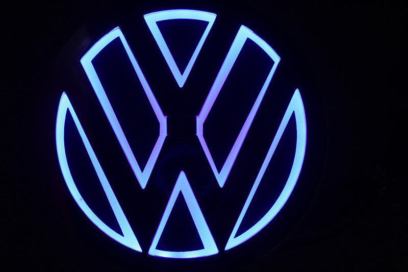 Volkswagen VW Logo LED Emblemat Znaczek Podświetla - 7248623937 ...