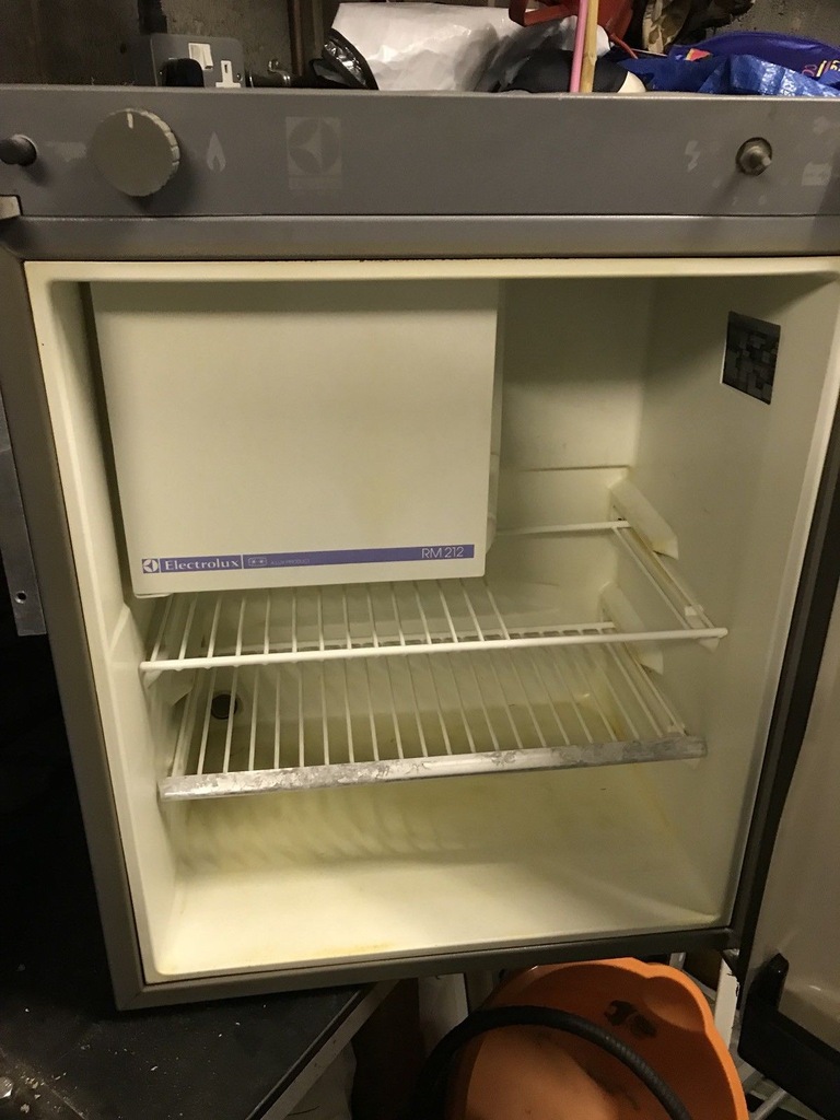Lodówka Electrolux RM212F kempingowa 60 gaz 12 230 - 7184109457 ... Lodówka Electrolux RM212F kempingowa 60 gaz 12 230 - 7184109457 ...