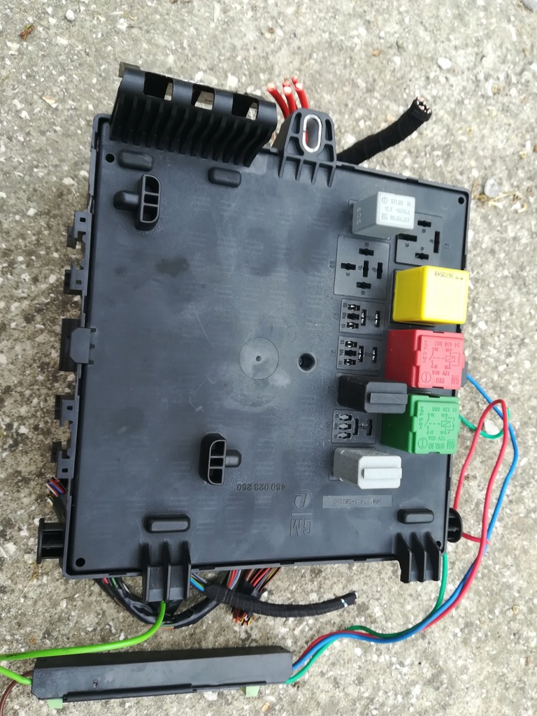 Skrzynka bezpieczników tył Moduł REC Vectra C - 7531832552 - oficjalne ...